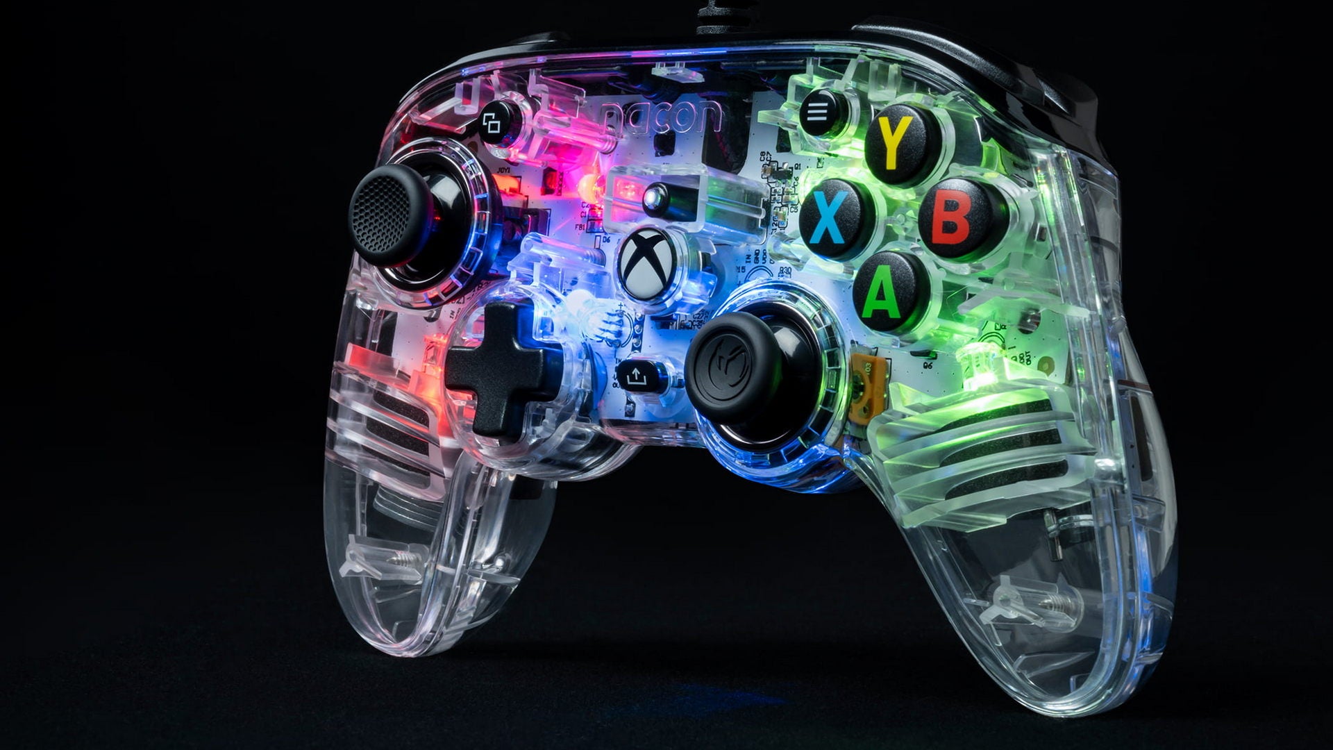 Nacon Pro Compact Colorlight Controller im Test - Leuchtet, ist ...