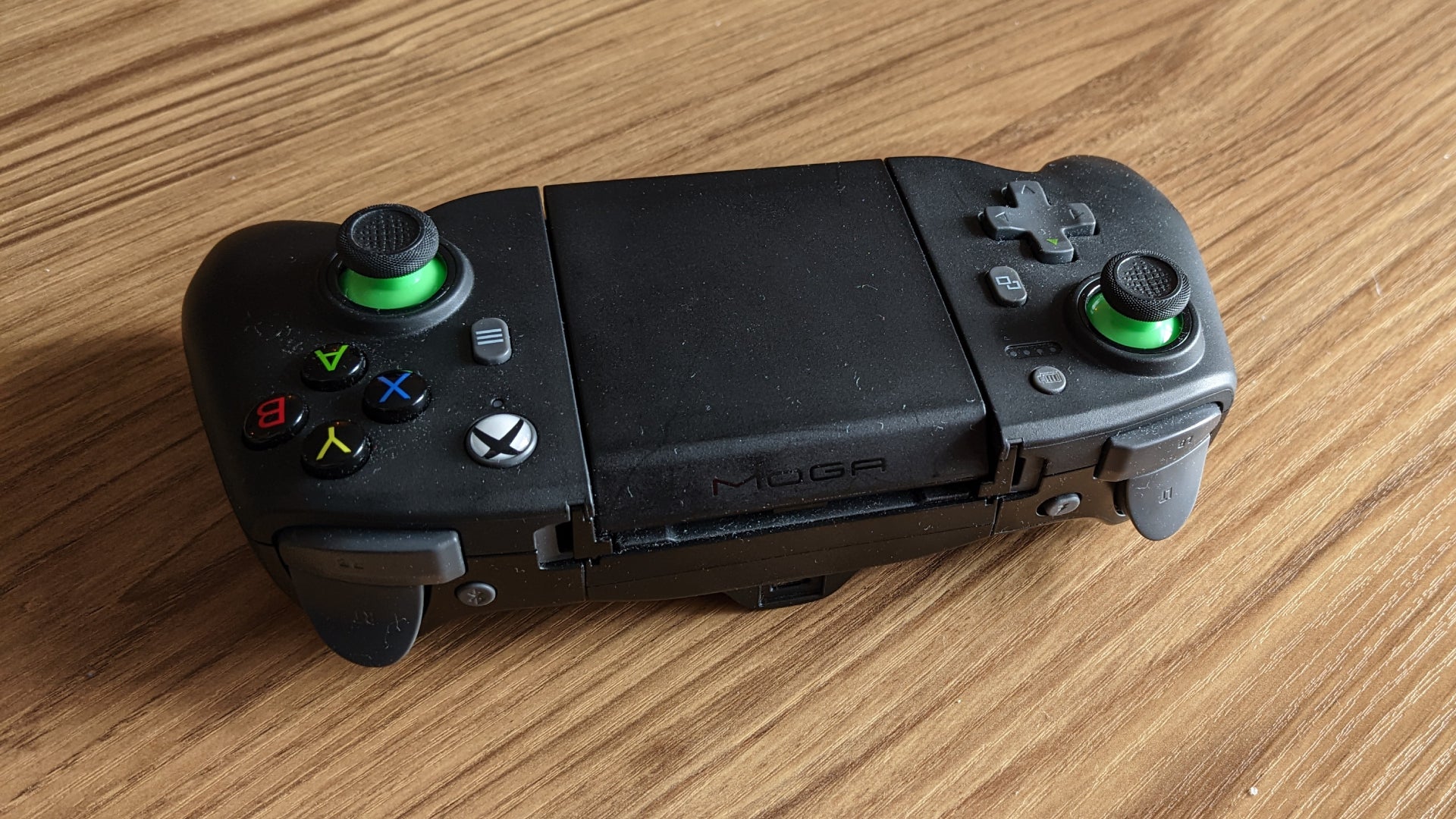 This feature-packed PowerA Moga XP7-X Plus mobile controller is ideal ...
