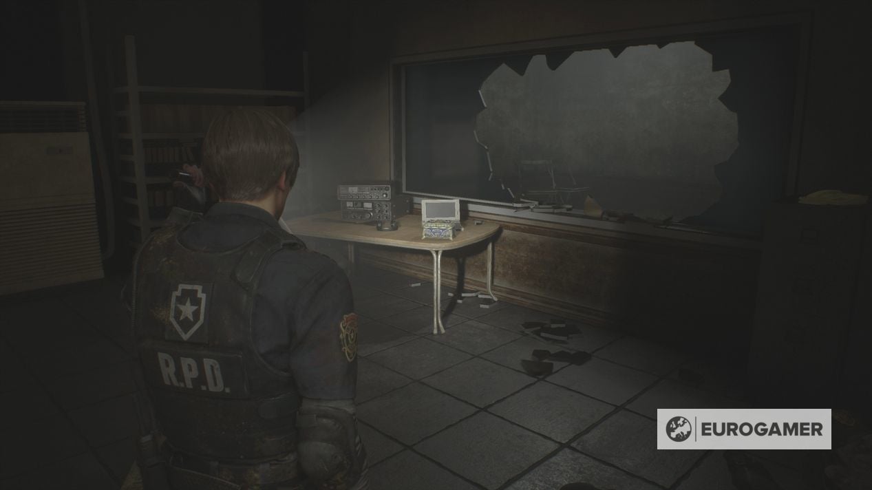 Resident Evil 2 - Bejeweled Box, USB Dongle Key, STARS Badge and ...