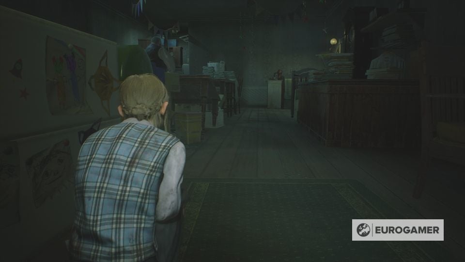 Resident Evil 2 - Orphanage, Sherry block puzzle and Sherry stealth ...