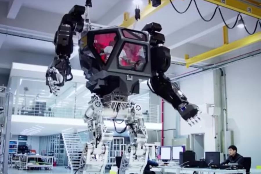 Starcraft artist is helping design an actual manned mech | Eurogamer.net